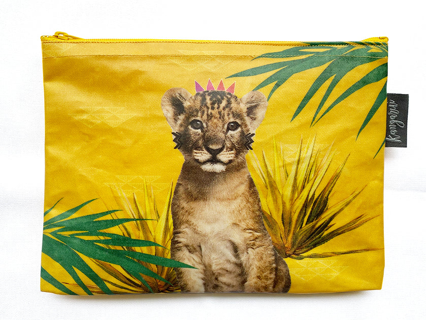 Curious Simba Pouch – Kangarui